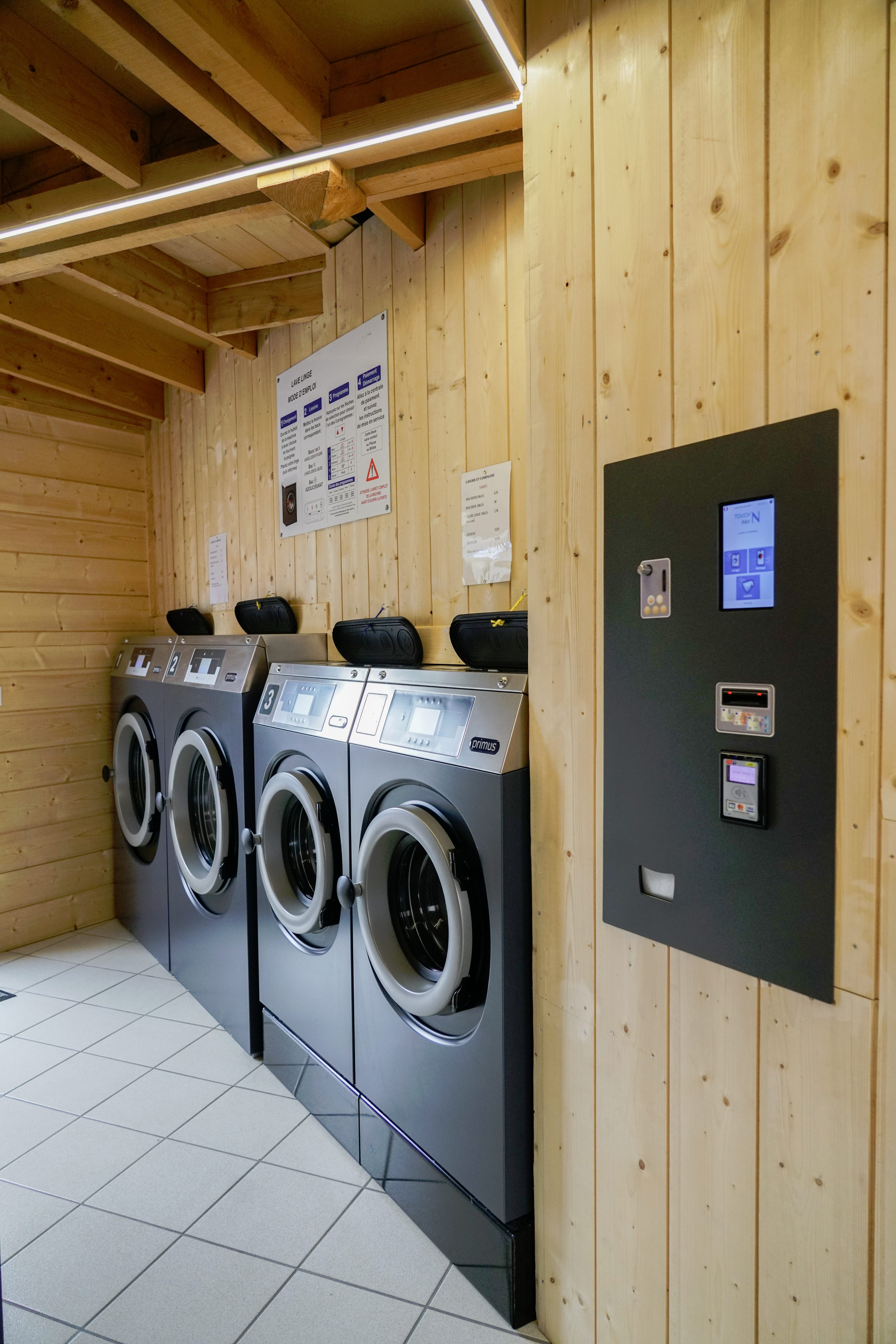 LAUNDRY AND COMPANY - Gavarnie Valleys | Gavarnie Valleys